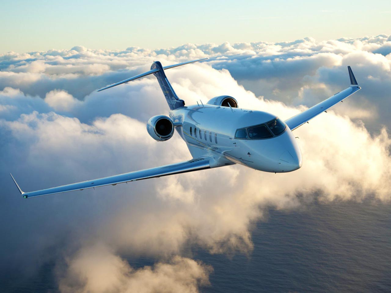 Bombardier Challenger 300 - Execflyer