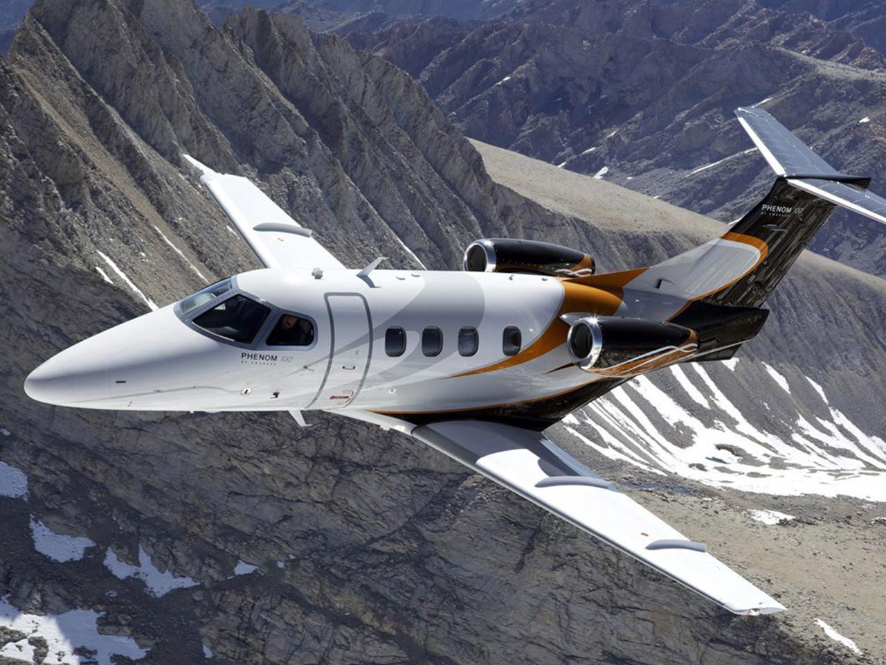 Embraer Phenom 100 - Execflyer